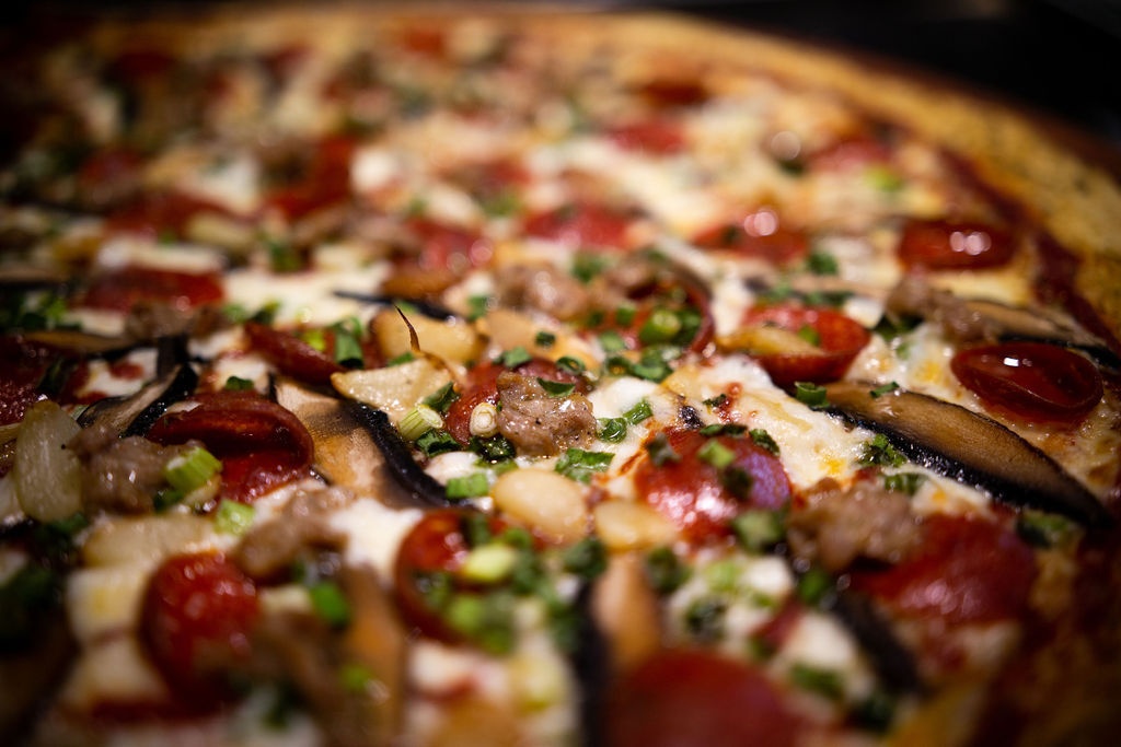IV Pizza Pub | Home